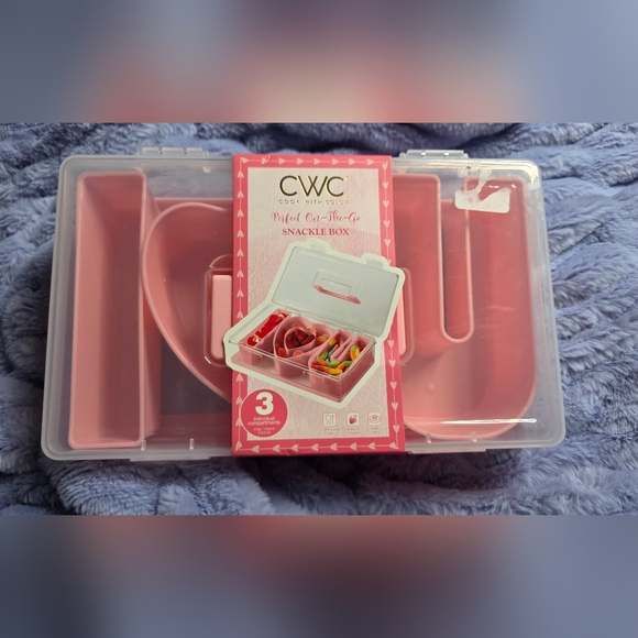 CWC | Kitchen | Cwc Pink Snack Box Set I Heart U | Poshmark